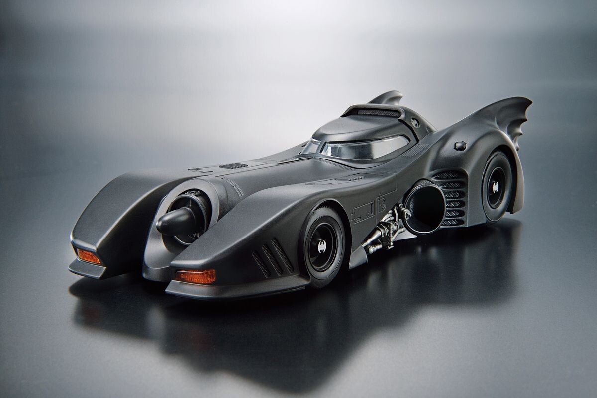 Negozio » Bandai Batman 1989: Batmobile model kit Scale 1:35